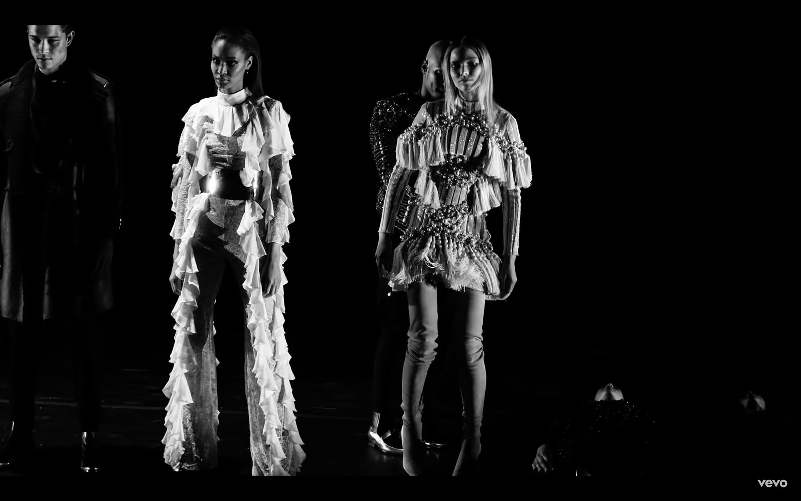 Kanye West - Wolves (Balmain Campaign) - Dynamic Wallpaper Club
