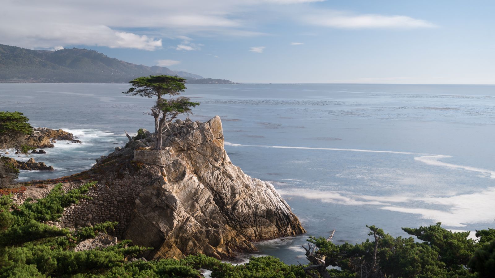 macOS Monterey - Dynamic Wallpaper Club