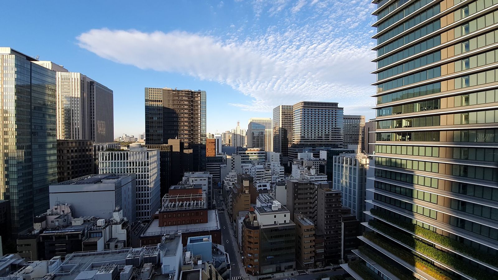 TOKYO-TRANOMON WeekEnd - Dynamic Wallpaper Club