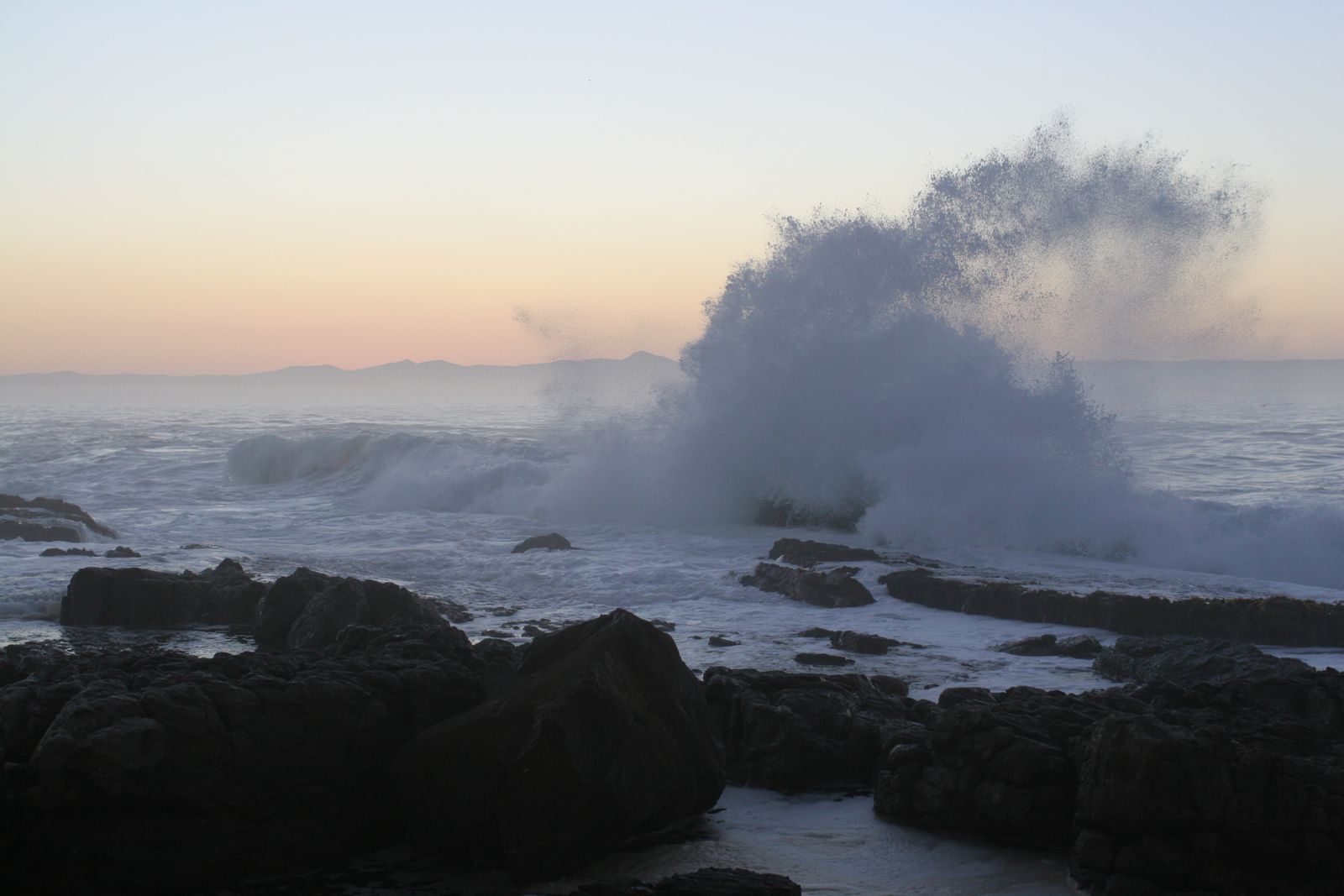 Hermanus - Dynamic Wallpaper Club